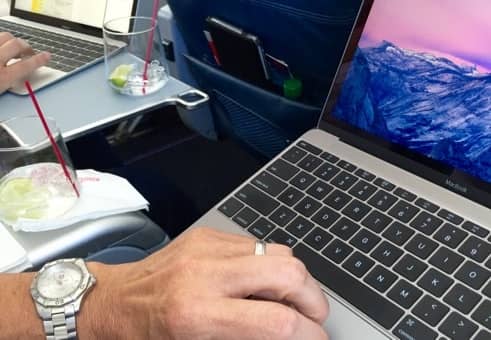 5 best travel laptops | Expedia